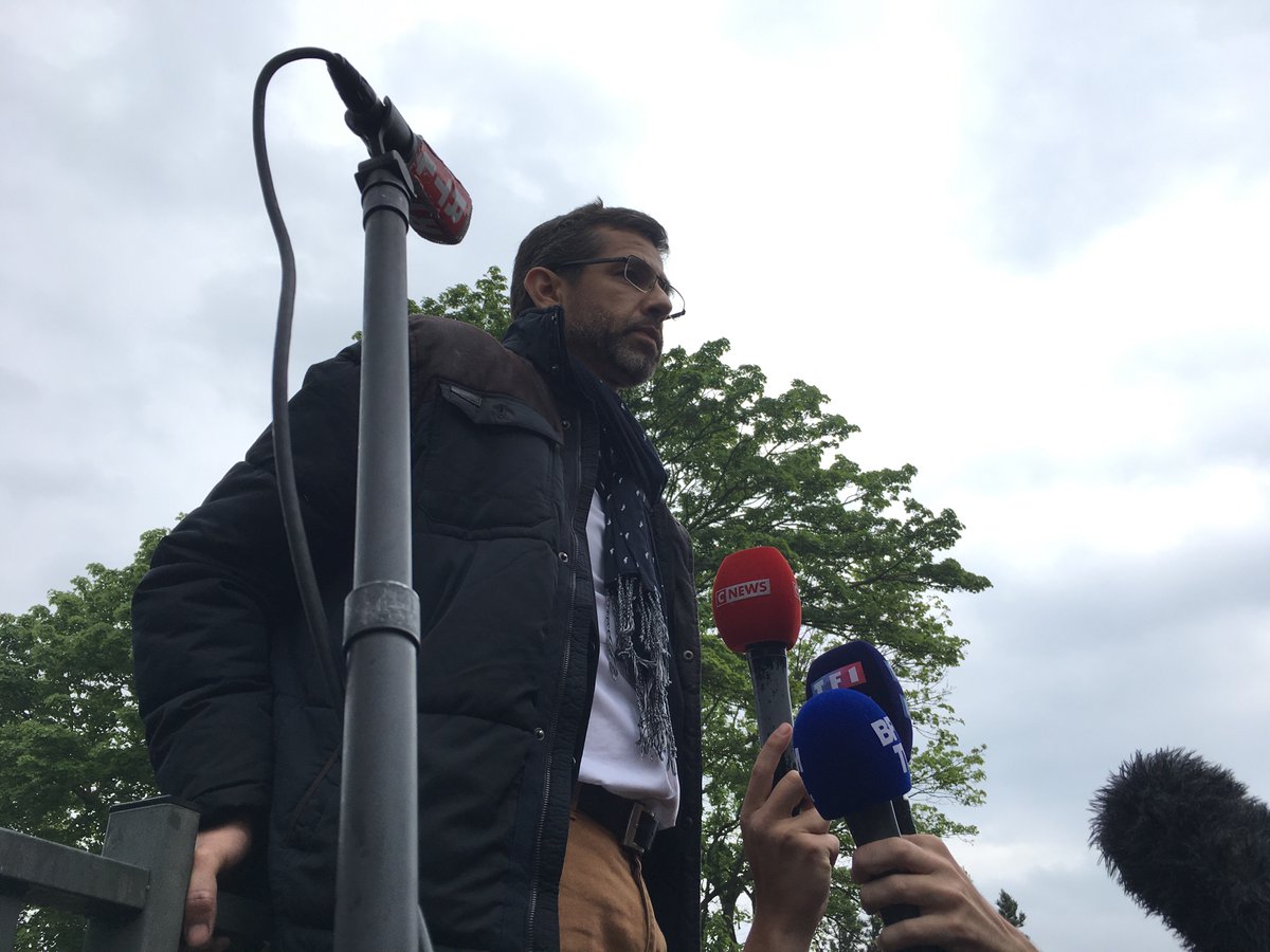 Devant l'hôpital de Reims ce dimanche : "Vincent Lambert est enfermé à ...