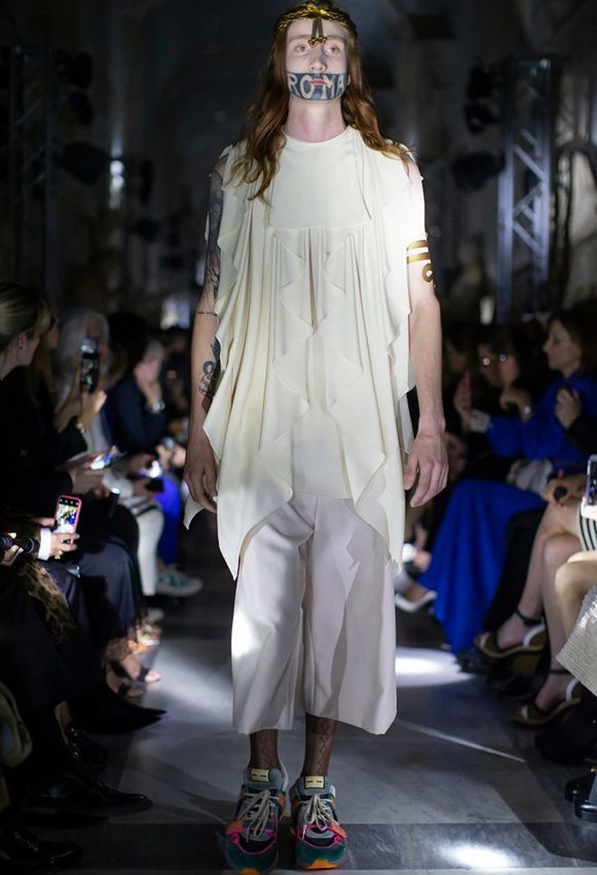 Défilé des horreurs, la maison de haute couture Gucci entre propagande ...